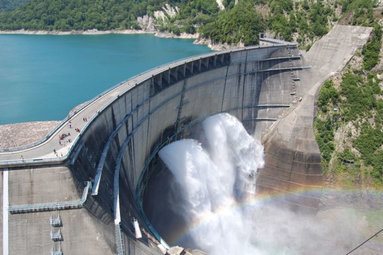 Unique Dam | Unique Japan