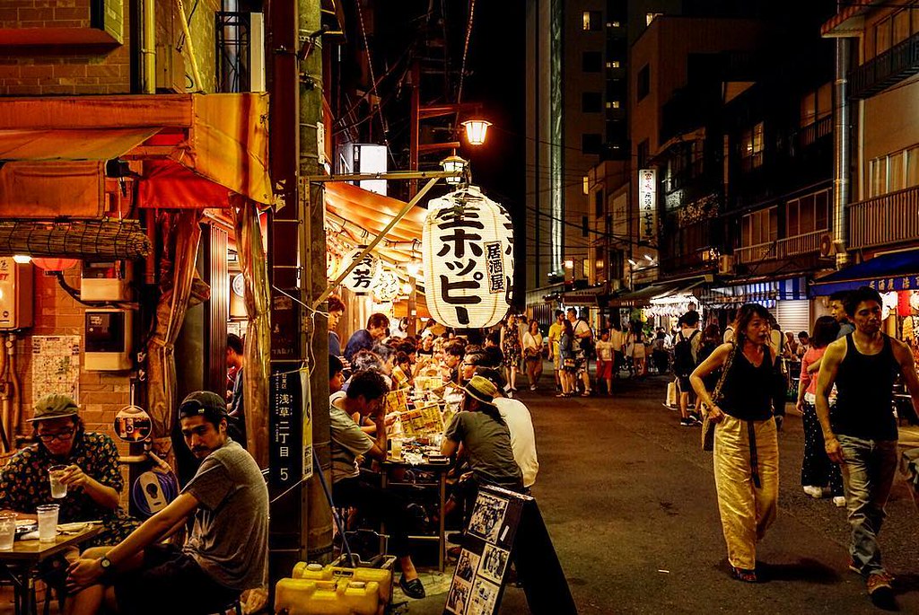 Exciting Bar Street in Tokyo | Unique Japan